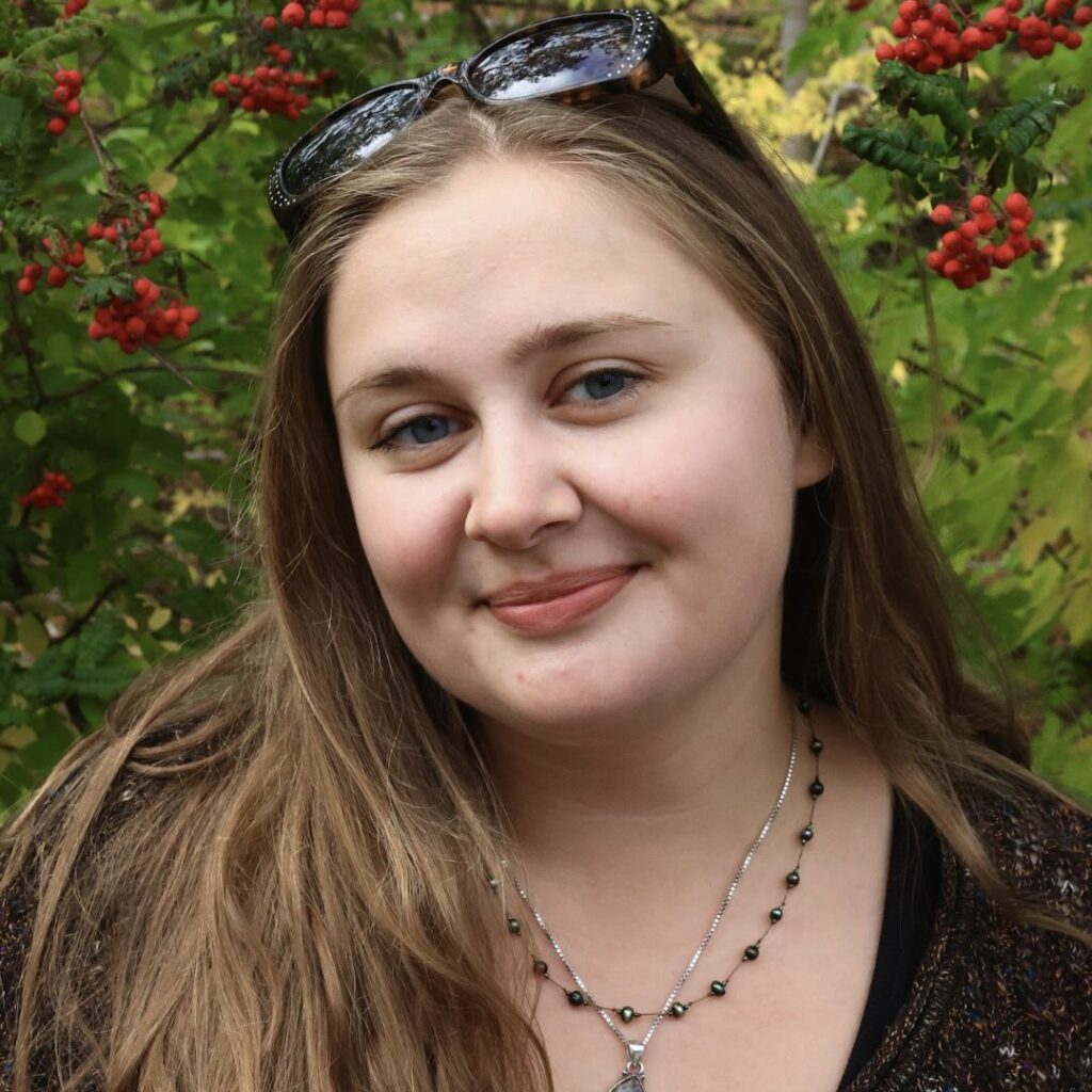 Emma Smith – Chicago Children's Theatre